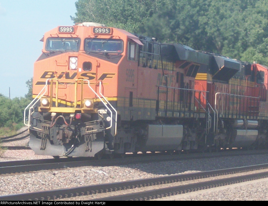 BNSF 5995